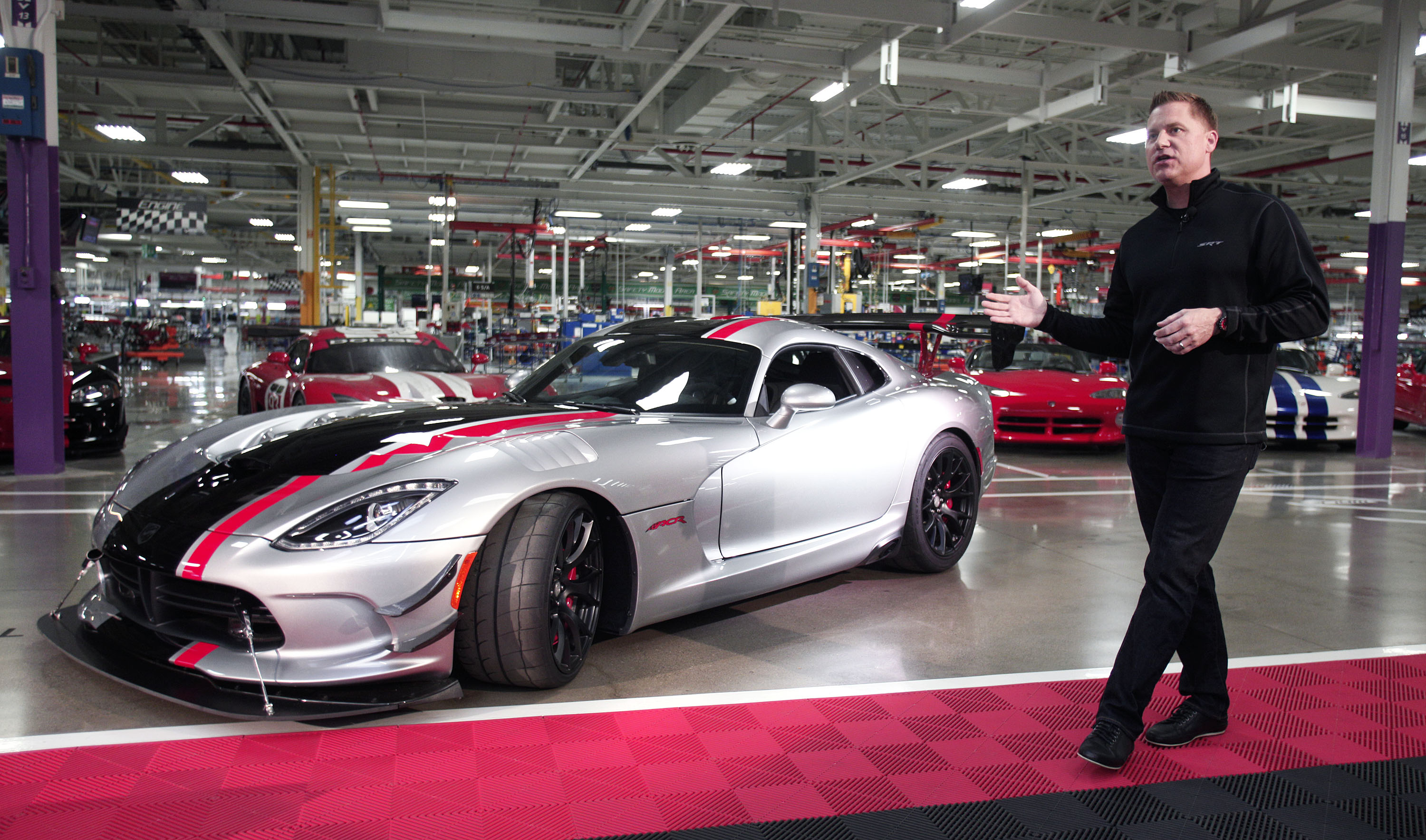Tim Kuniskis, father of the Hellcat engine, retiring after 32-year ...